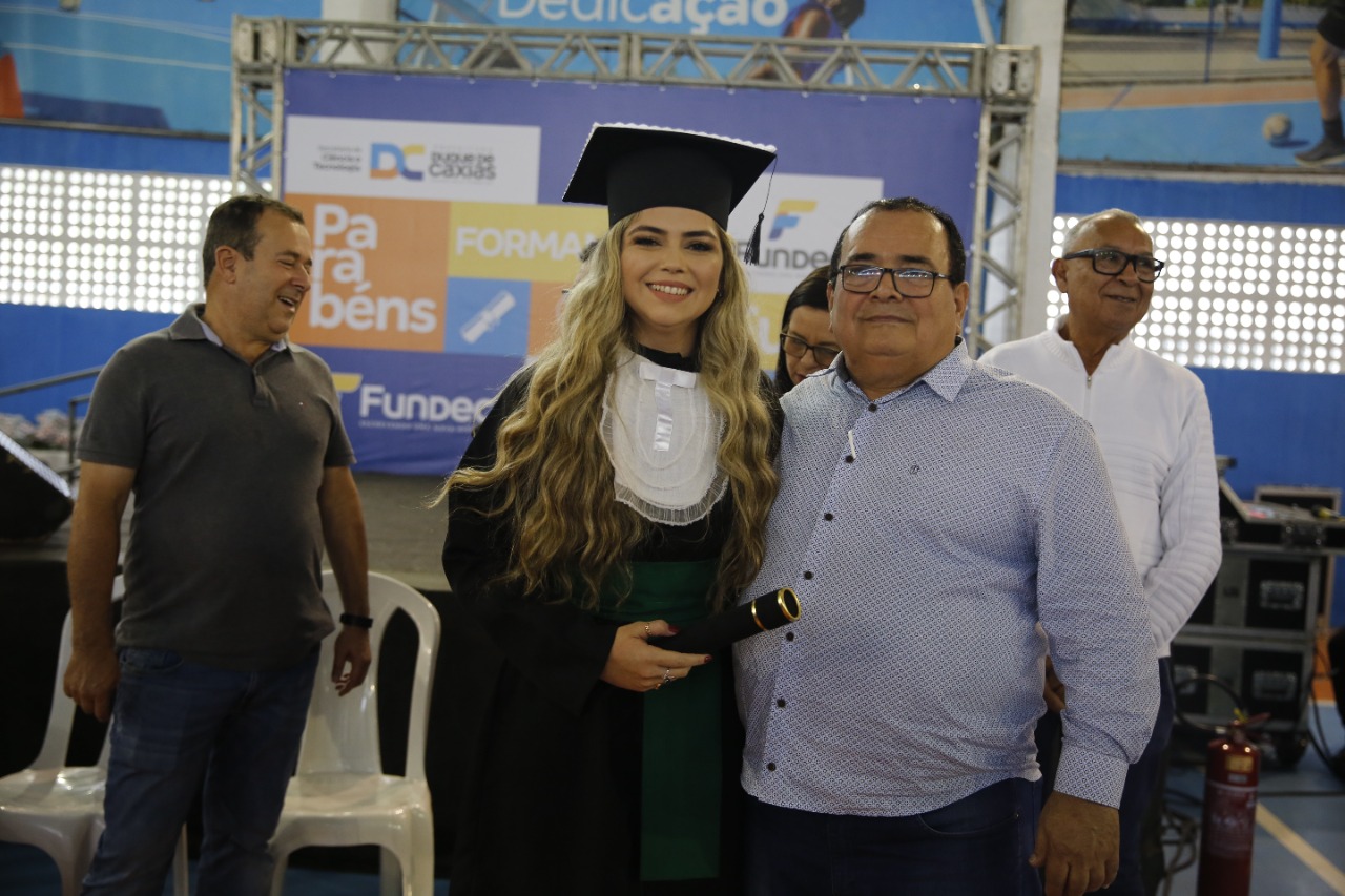 SOLENIDADE DE FORMATURA DA FUNDEC REÚNE ALUNOS DE 11 UNIDADES DE ENSINO EM DUQUE DE CAXIAS